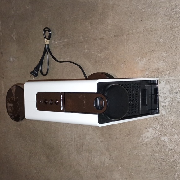 Nespresso | Kitchen | Breville Nespresso Essenza Mini Plus Working ...